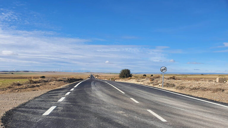 Concluyen las obras de ensanche y mejora de la carretera A-1104 en Farlete - Desdemonegros